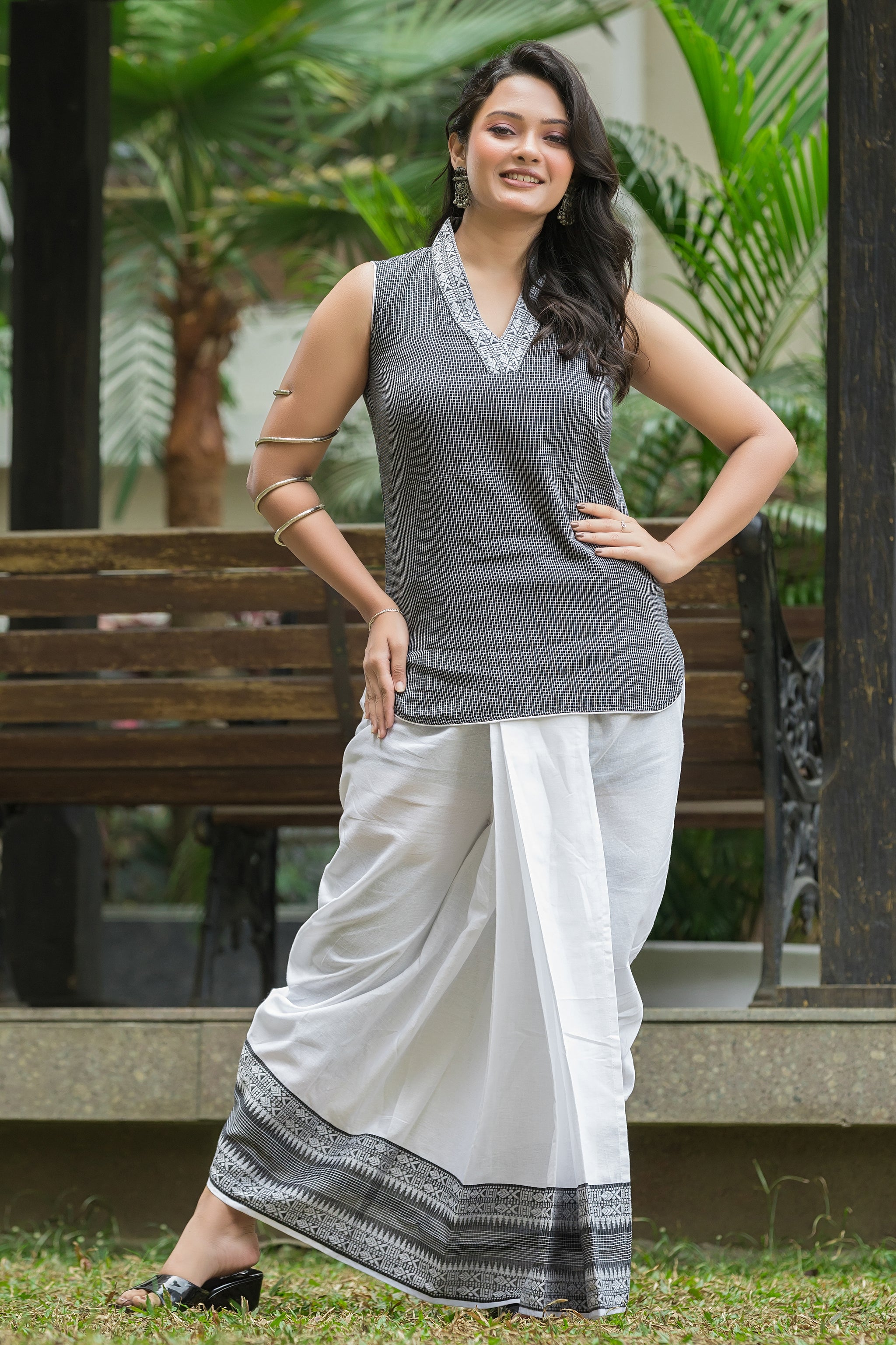 Women's Dhonekhali White Dhoti With Grey Top